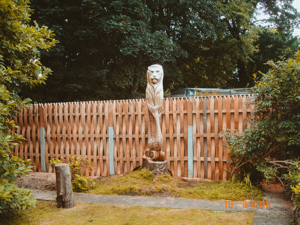 timberweave.co.uk - Fencing with Unmatched Durability and Timeless Elegance